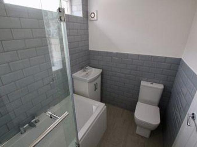 3 Bedrooms Terraced house for rent in Corona Road, Liverpool L22