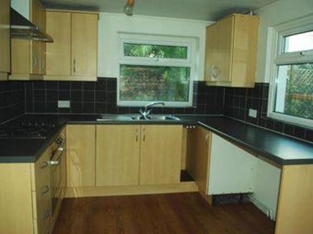3 Bedrooms Terraced house for rent in Cowper Street, Hove BN3