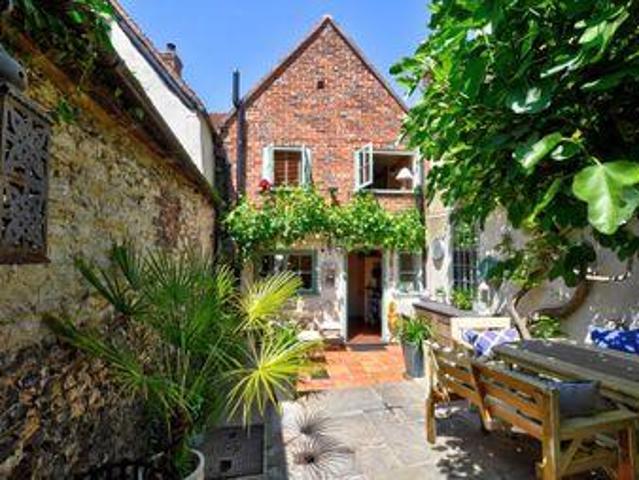3 Bedrooms Terraced house for rent in Couching Street, Watlington OX49