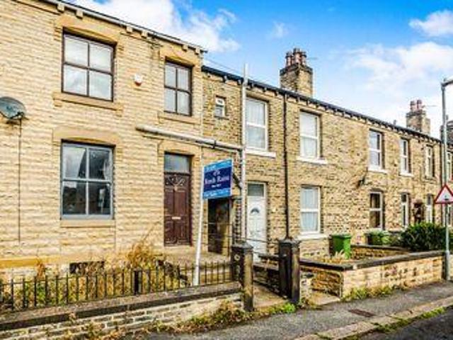 3 Bedrooms Terraced house for rent in Dyson Street, Dalton, Huddersfield HD5