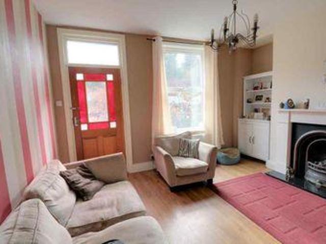 3 Bedrooms Terraced house for rent in Dale View, Mytholmroyd, Hebden Bridge HX7
