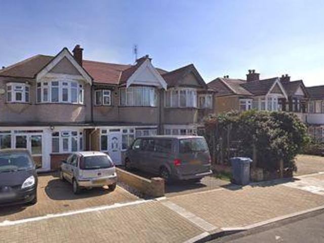 3 Bedrooms Terraced house for rent in Exeter Road, Harrow HA2