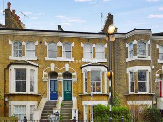 3 Bedrooms Terraced house for rent in Ford Road, London E3