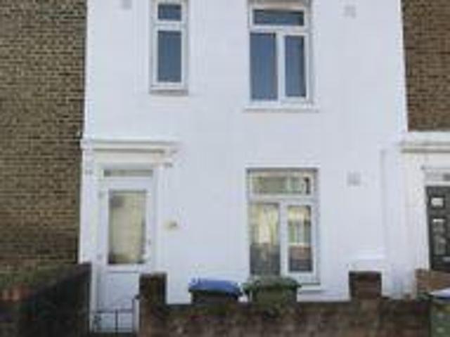 3 Bedrooms Terraced house for rent in Frederick Place, Plumstead SE18