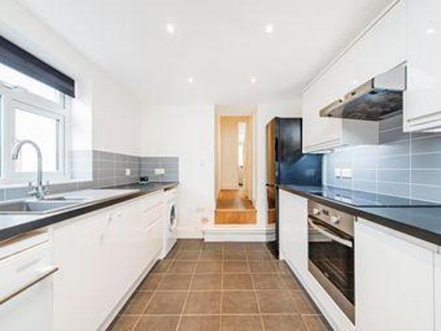 3 Bedrooms Terraced house for rent in Frobisher Street, London SE10