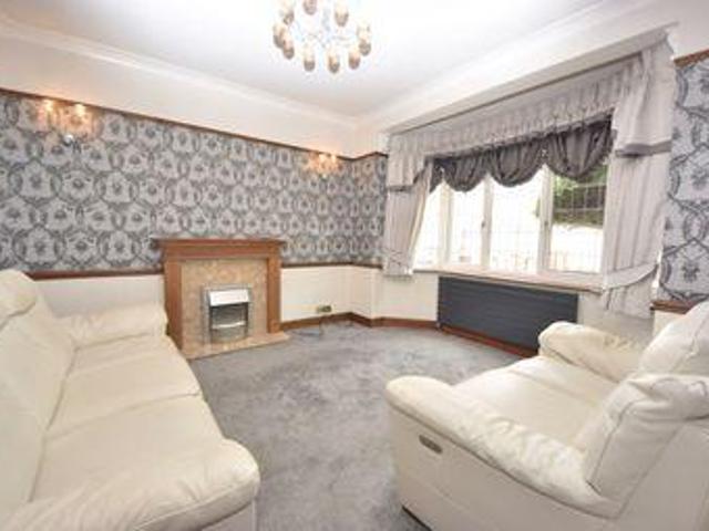 3 Bedrooms Terraced house for rent in Gants Hill Crescent, Gants Hill IG2