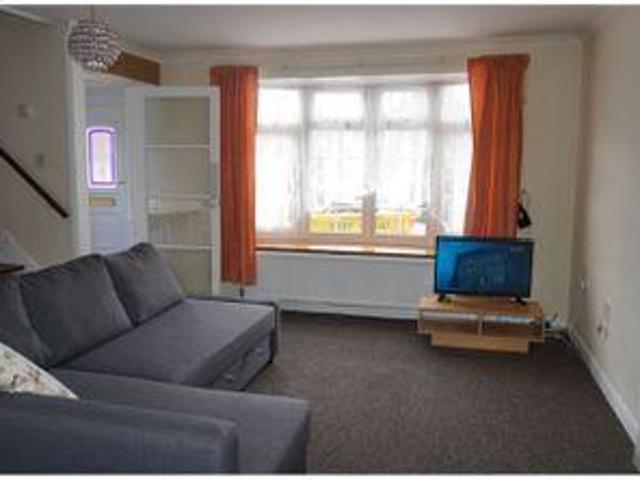3 Bedrooms Terraced house for rent in Gardiner Close, Orpington BR5