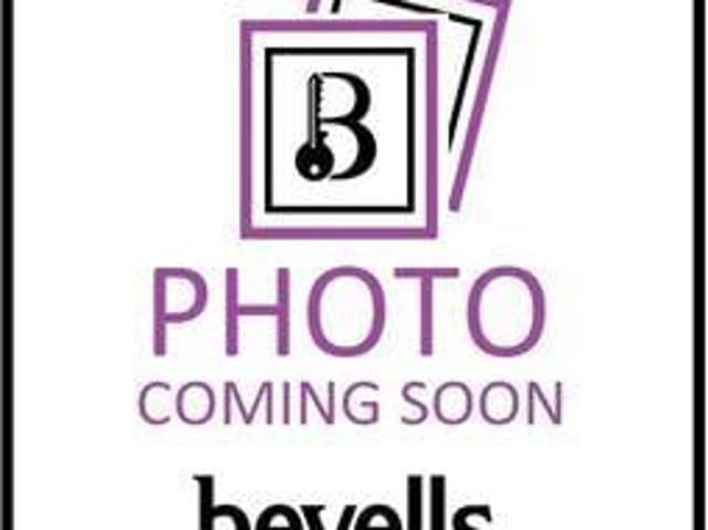 3 Bedrooms Terraced house for rent in Gledwood Avenue, Hayes, Middlesex UB4