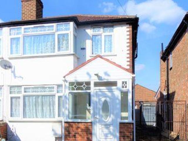 3 Bedrooms Terraced house for rent in Granville Road, Hayes UB3