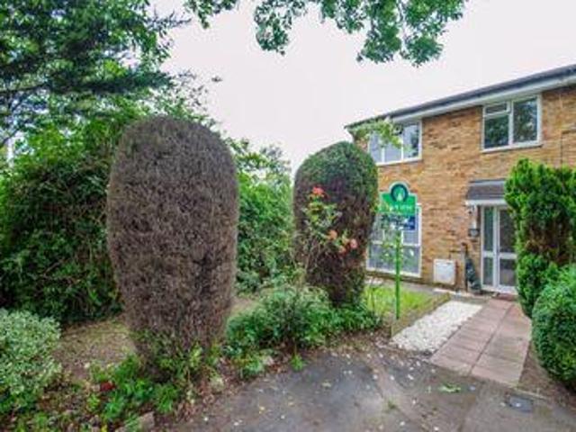 3 Bedrooms Terraced house for rent in Halsey Drive, Hitchin SG4