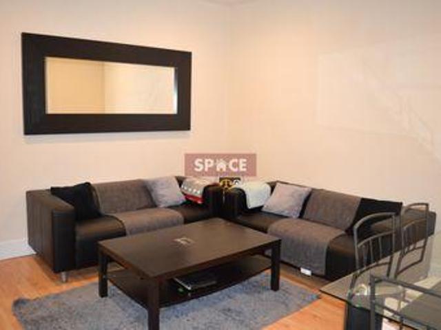 3 Bedrooms Terraced house for rent in Harold Place, Leeds LS6