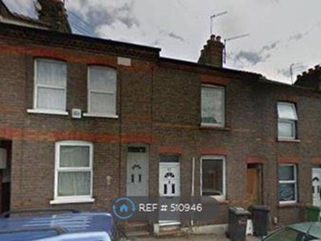 3 Bedrooms Terraced house for rent in Hartley Road, Luton LU2