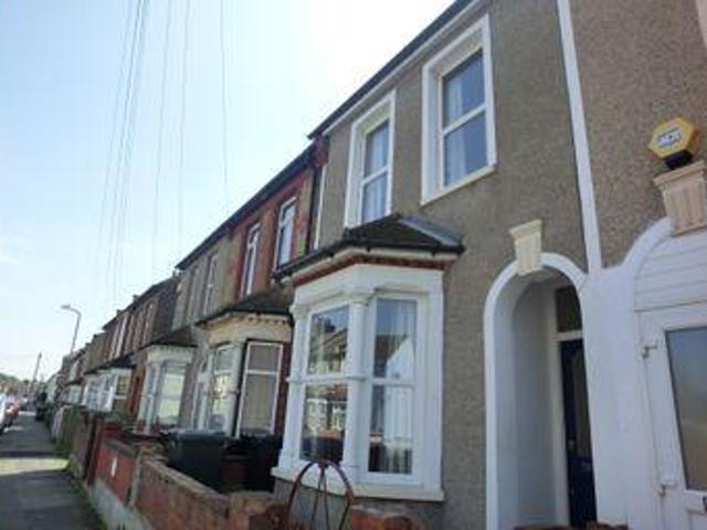 3 Bedrooms Terraced house for rent in Havelock Road, Northfleet, Gravesend DA11