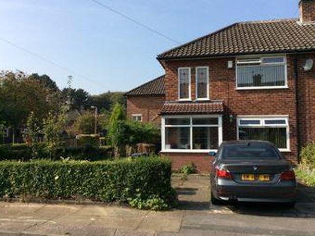 3 Bedrooms Terraced house for rent in Hazel Avenue, Cheadle SK8