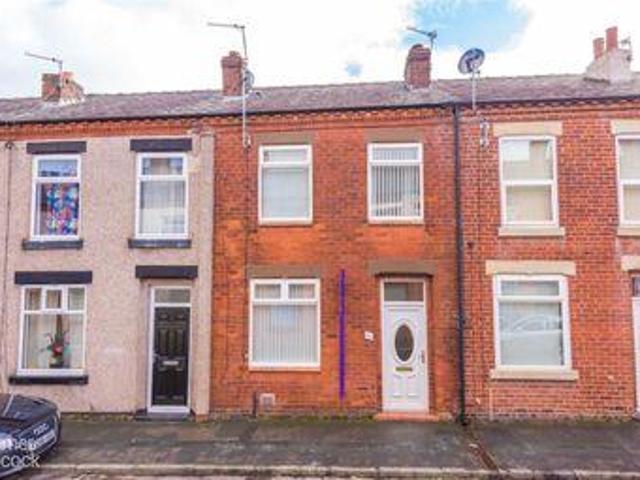 3 Bedrooms Terraced house for rent in Henry Street, Tyldesley, Manchester M29