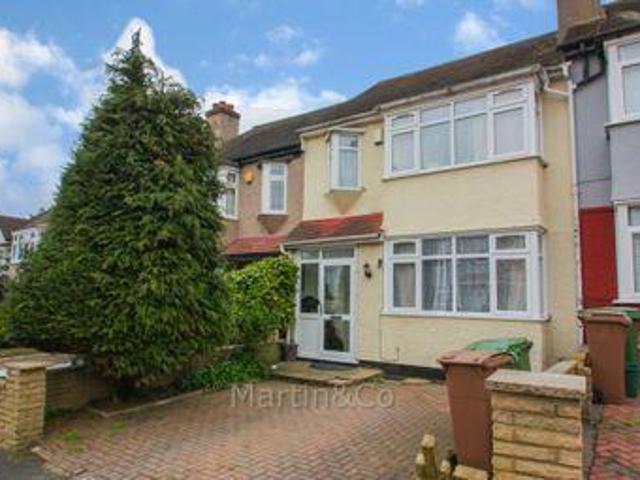 3 Bedrooms Terraced house for rent in Hillfield Avenue, Morden SM4