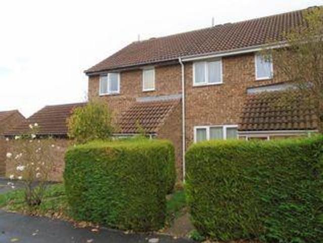 3 Bedrooms Terraced house for rent in Hindburn Close, Bedford MK41
