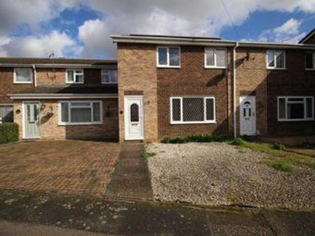 3 Bedrooms Terraced house for rent in Howitts Lane, Eynesbury PE19