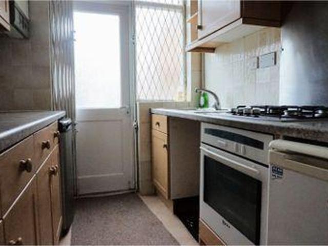 3 Bedrooms Terraced house for rent in Ilford, Ilford IG1