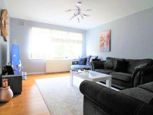 3 Bedrooms Terraced house for rent in Kenmare Drive, Tottenham, London N17
