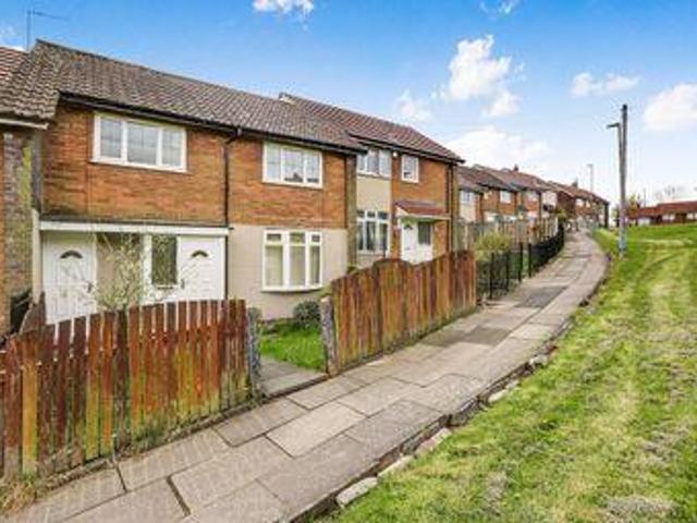3 Bedrooms Terraced house for rent in Lynton Walk, Hyde SK14