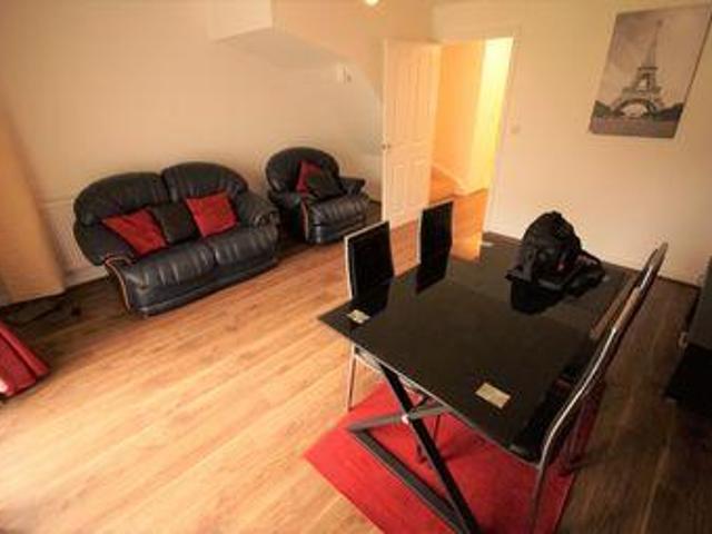 3 Bedrooms Terraced house for rent in Lancers Walk, Coventry CV3