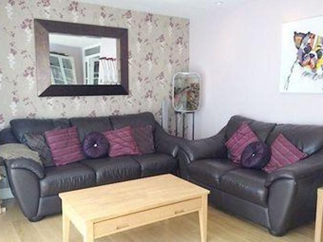 3 Bedrooms Terraced house for rent in Laurel View, London N12