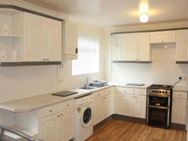 3 Bedrooms Terraced house for rent in Leeson Walk, Harborne B17