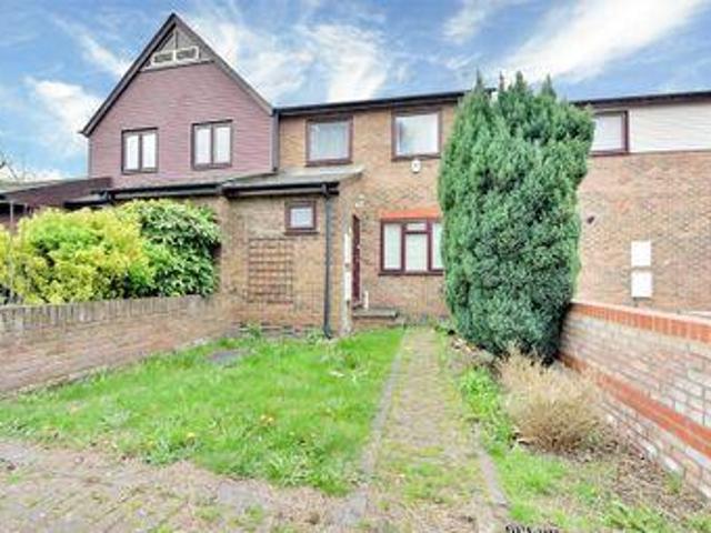 3 Bedrooms Terraced house for rent in Leydon Close, London SE16