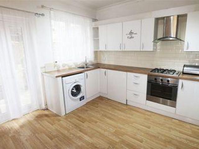 3 Bedrooms Terraced house for rent in Liberty Avenue, Colliers Wood, London SW19