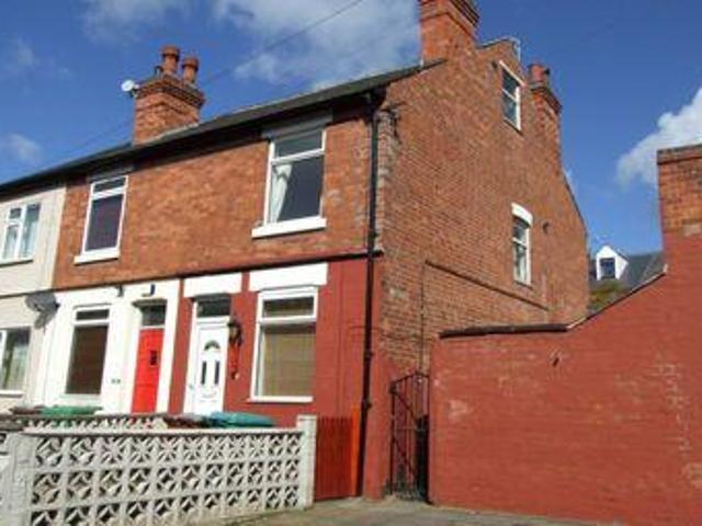 3 Bedrooms Terraced house for rent in Lindley Terrace, Nottingham NG7