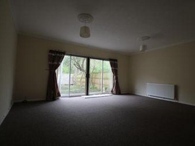 3 Bedrooms Terraced house for rent in Peterborough, London E10