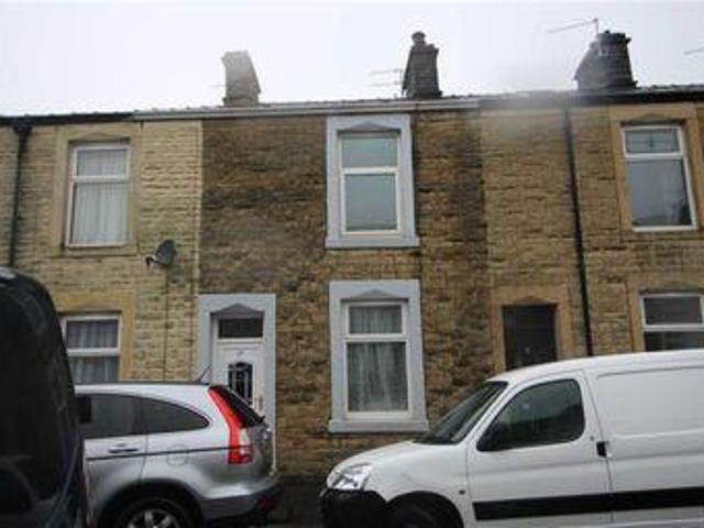 3 Bedrooms Terraced house for rent in Queen Street, Whalley, Clitheroe BB7