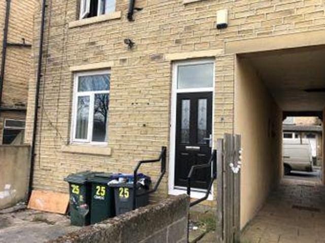 3 Bedrooms Terraced house for rent in Rushton Road, Bradford BD3