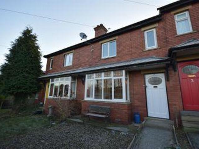 3 Bedrooms Terraced house for rent in Radcliffe Grove, Pudsey LS28
