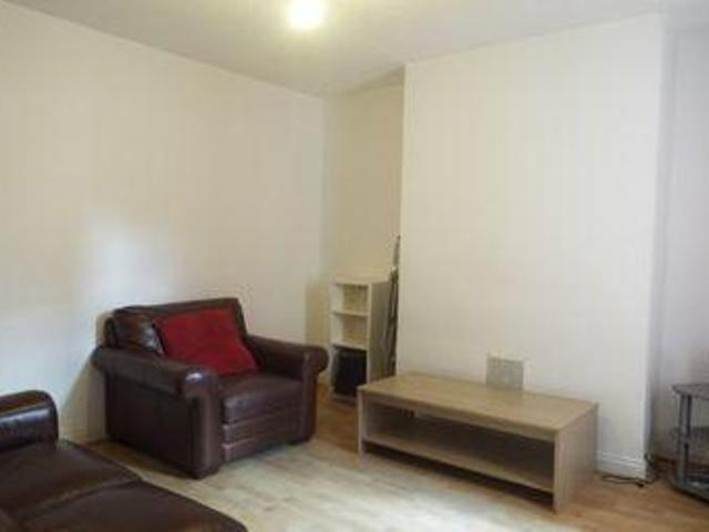 3 Bedrooms Terraced house for rent in Ridding Terrace, Nottingham City Centre NG3