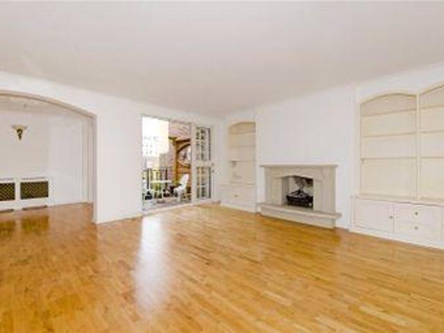3 Bedrooms Terraced house for rent in Robert Close, Little Venice, London W9