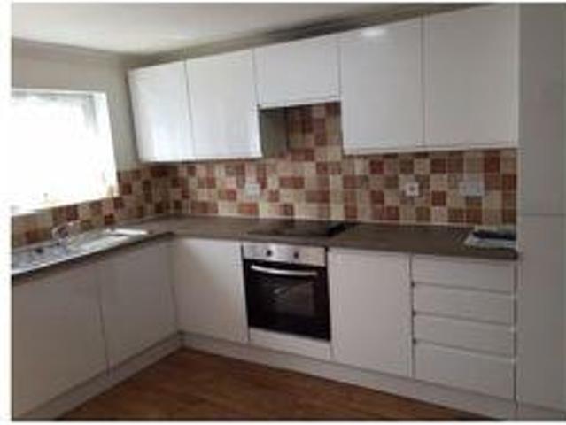 3 Bedrooms Terraced house for rent in Ross Gardens, Rough Common, Canterbury CT2