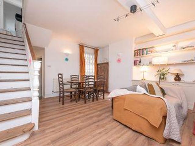 3 Bedrooms Terraced house for rent in St. Margarets Road, London NW10