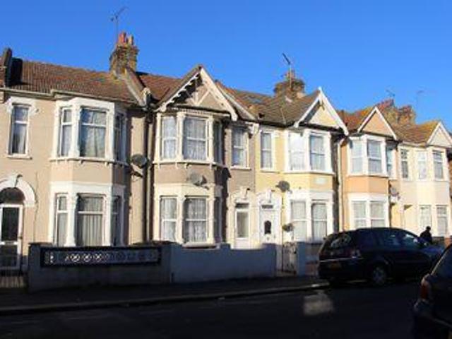 3 Bedrooms Terraced house for rent in St. Arkenwald Road, Barking IG11