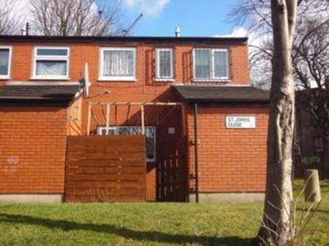 3 Bedrooms Terraced house for rent in St. Johns Close, Hyde Park, Leeds LS6