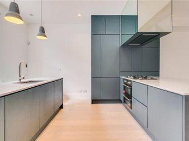 3 Bedrooms Terraced house for rent in St. Peter´s Street, London N1