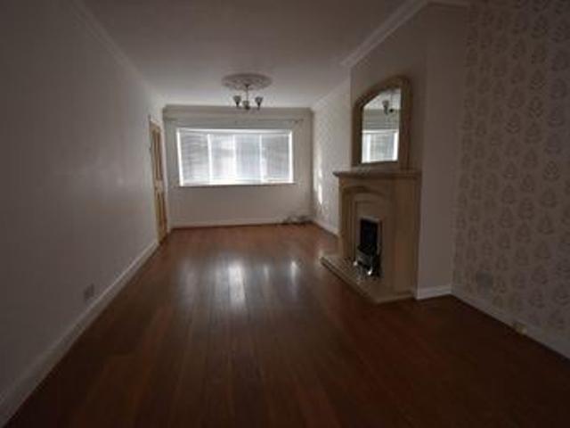 3 Bedrooms Terraced house for rent in Stanley Road South, Essex RM13