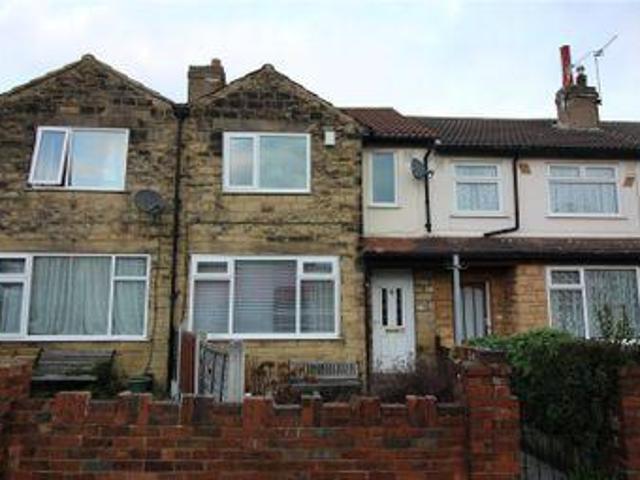 3 Bedrooms Terraced house for rent in Stanningley Road, Leeds, West Yorkshire LS13