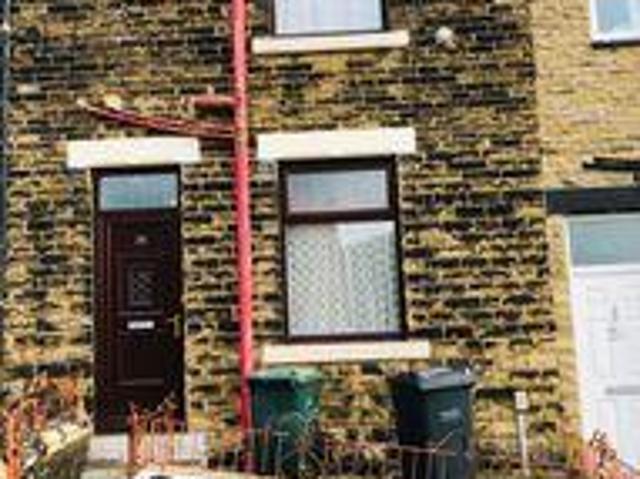 3 Bedrooms Terraced house for rent in Steadman Street, Bradford BD3