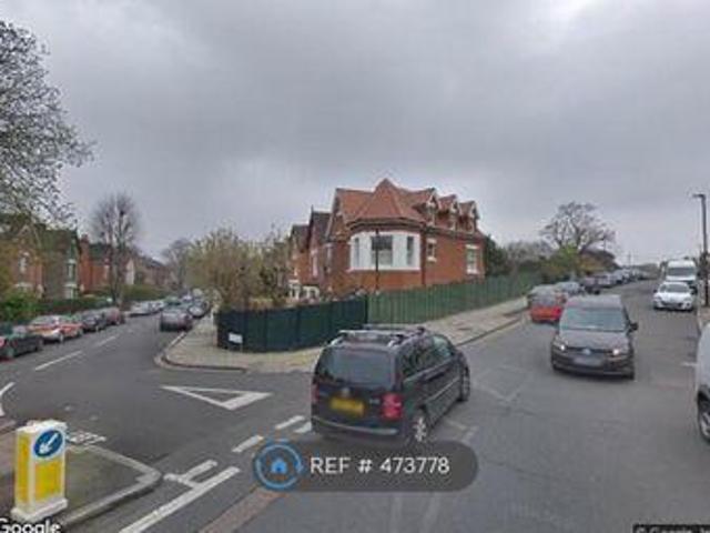 3 Bedrooms Terraced house for rent in Streathem Common, Streathem Common CR4