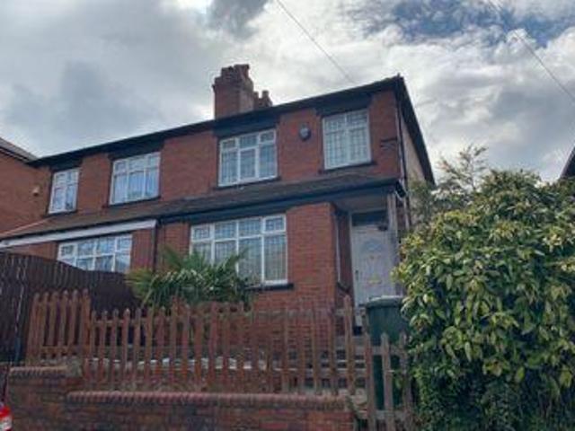 3 Bedrooms Terraced house for rent in Sunnyview Gardens, Leeds LS11