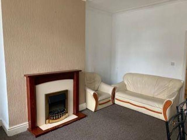 3 Bedrooms Terraced house for rent in Sandygate Terrace, Bradford BD4