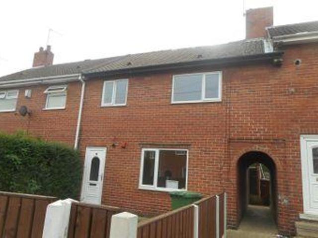 3 Bedrooms Terraced house for rent in School Strret, Upton, Pontefract WF9