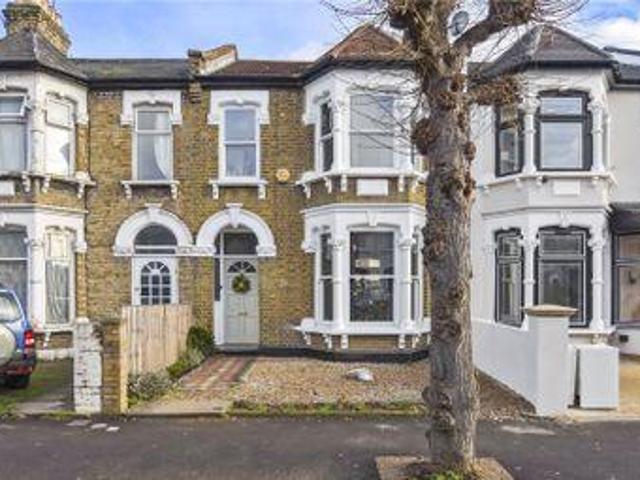 3 Bedrooms Terraced house for rent in Second Avenue, London E12